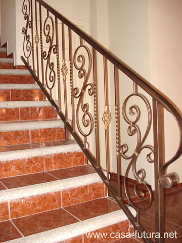 3a- Gradas y Barandas